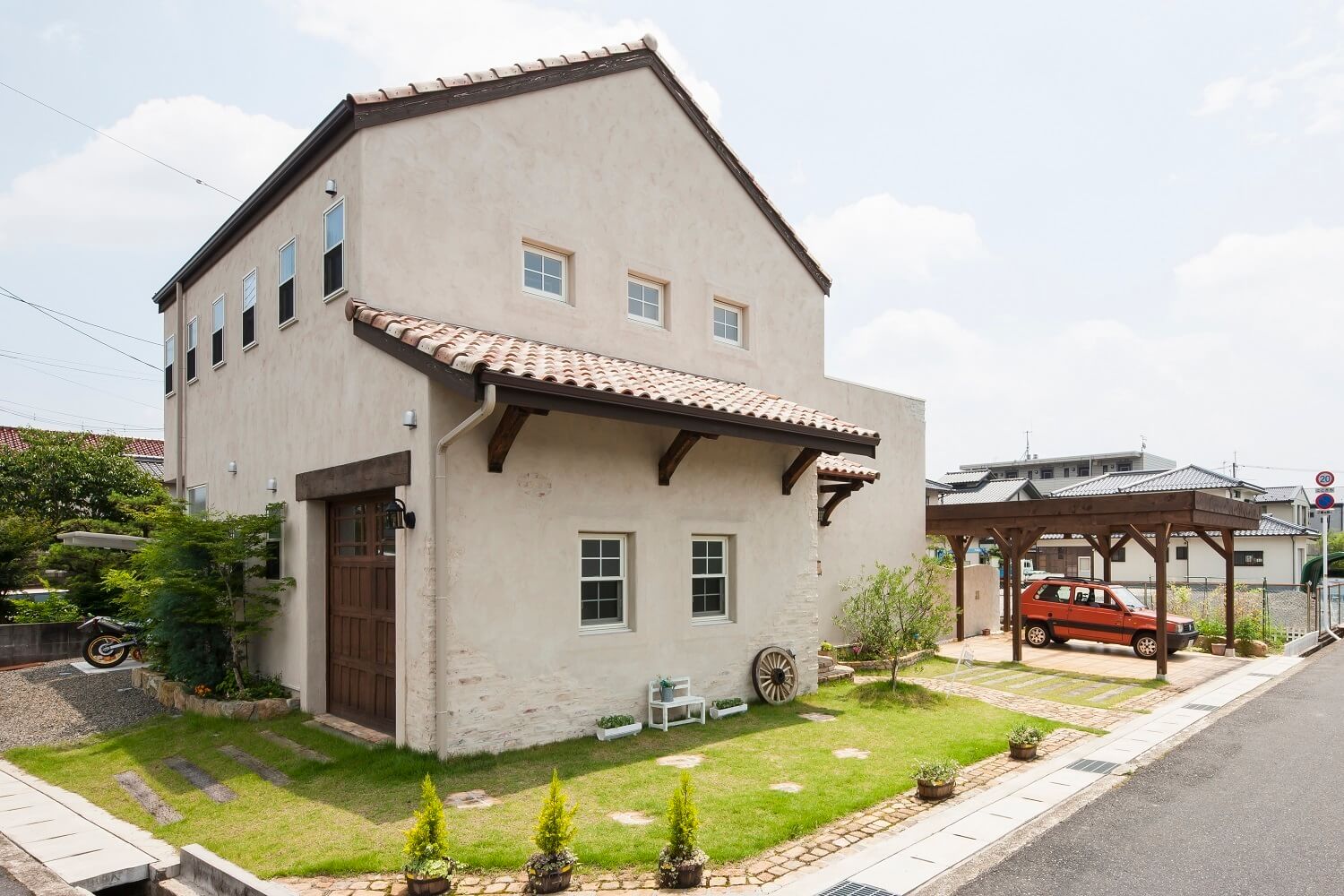 中庭のある暮らし - プロズジャパン